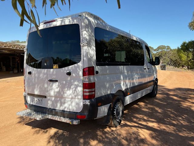 MERC Sprinter Auto diesel . x Ambulance $25.500 ph ******9399 | Cars ...
