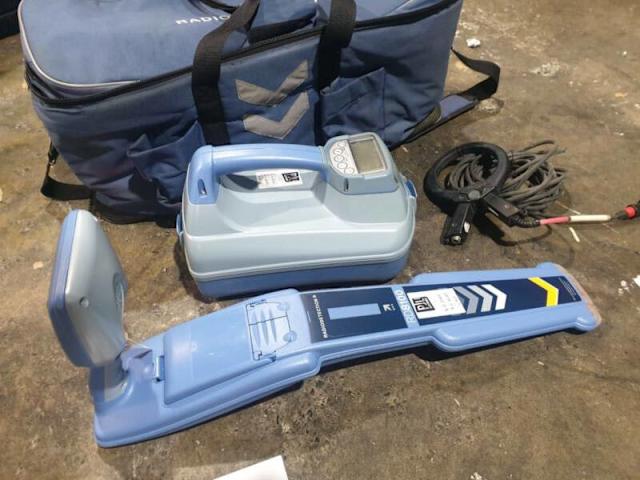 Radiodetection RD8100 PDLG Kit TX10 Cable Pipe Service Locator KIT ...