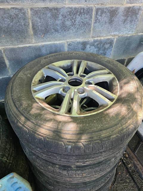 6 stud rims (6x139.7) | Wheels, Tyres & Rims | Gumtree Australia ...