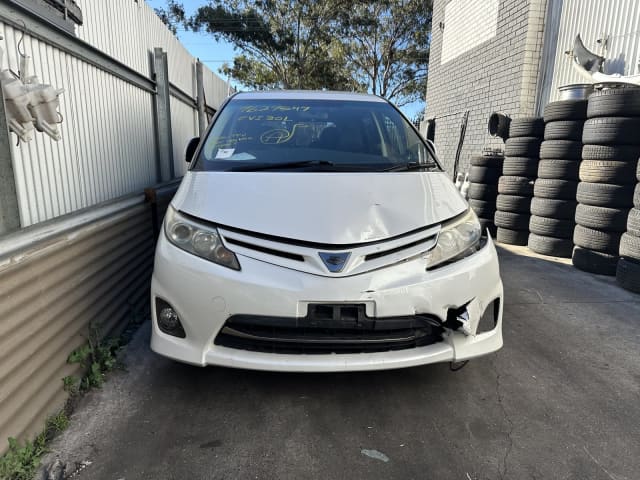 Dismantling parts wrecking Toyota Estima acr50 van | Wrecking | Gumtree ...