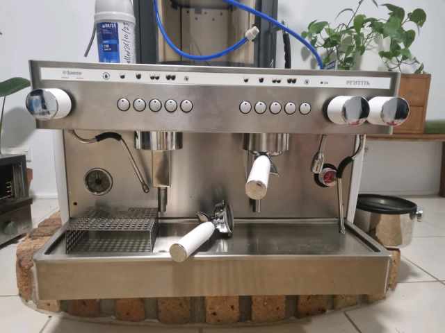 Saeco Perfetta commercial coffee machine - Coffee Machines in Glendale ...