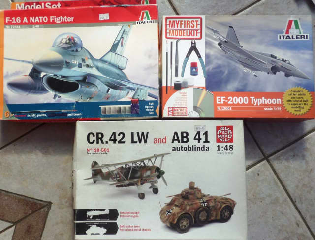 3xHOBBY KITS SUIT BEGINNER-F-16 NATO FIGHTER-EF-2000 TYPHOON-CR.42 LW ...