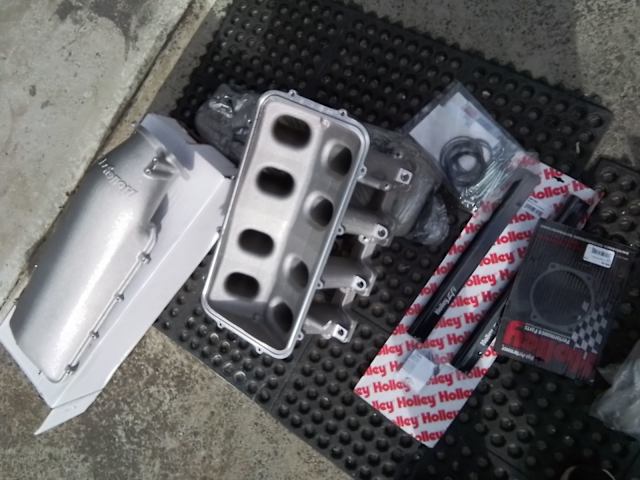 LS high rise manifold | Engine, Engine Parts & Transmission | Gumtree ...