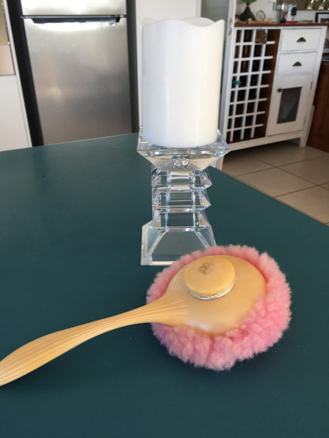 Vintage Avon Art Deco style powder puff - Collectables in Cleveland QLD ...