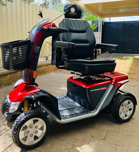 TOP MODEL IMMACULATE mobility scooter / gopher / mobility aid - Other ...