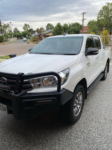 2015 TOYOTA HILUX GUN136R 6 SP MANUAL DUAL CAB UTILITY, 5 seats | Cars ...