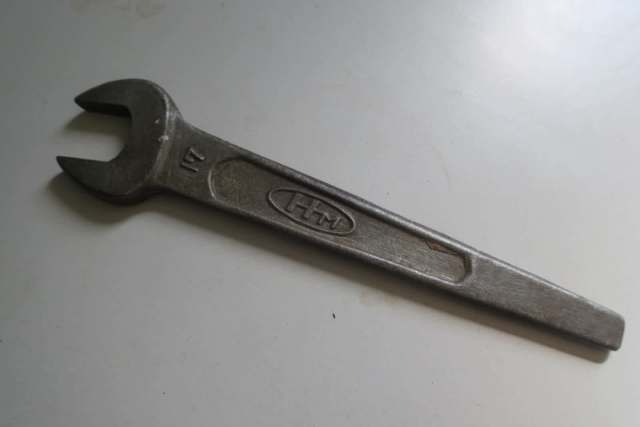 Honda motorcycle spanner 17mm Kowa S2 possibly CB72, Dream ...