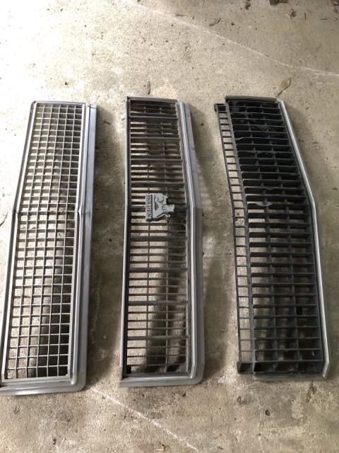 HOLDEN HX HZ FRONT GRILLS X 2..IN VARIOUS CONDITIONS ! | Auto Body ...