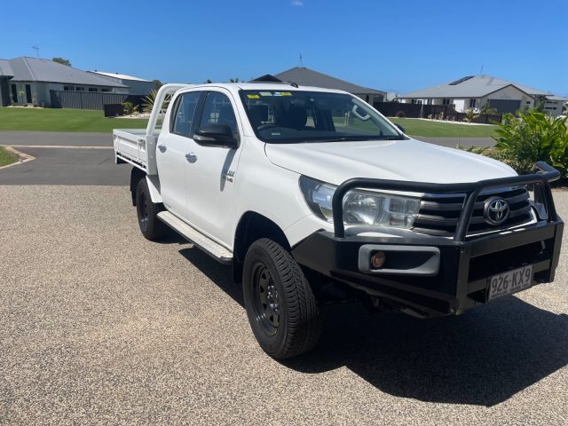 2016 TOYOTA HILUX SR (4x4) 6 SP AUTOMATIC DUAL C/CHAS | Cars, Vans ...
