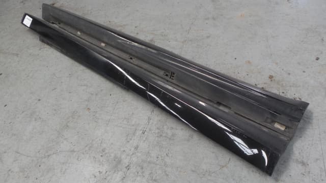 2014 HOLDEN VF COMMODORE 3.6L AUTO PETROL UTILITY SIDE SKIRTS (PAIR ...
