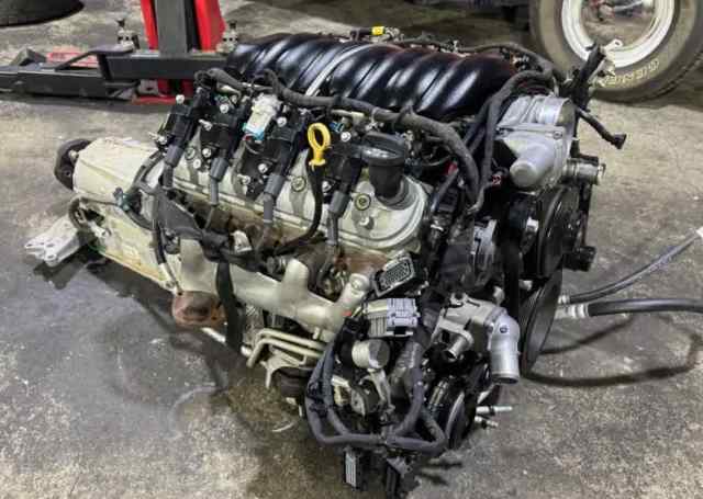 Holden ls3 engine and auto box 80kms | Engine, Engine Parts ...