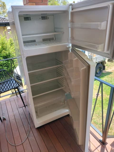 Simpson Fridge/freezer | Fridges & Freezers | Gumtree Australia ...
