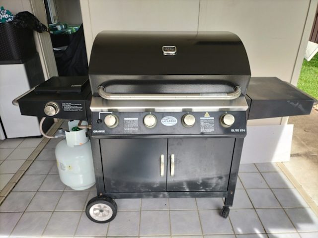 Jackaroo 4 Burner BBQ - BBQ in Mundingburra QLD | Gumtree Australia