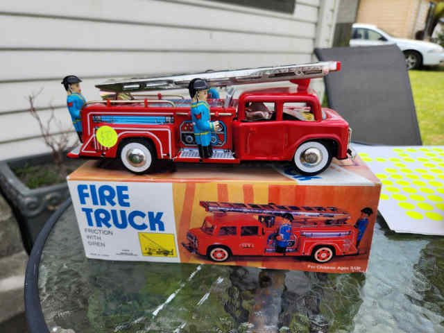 RARE Tin Fire Truck Wind up Friction Toy. - Collectables in Warrane TAS ...
