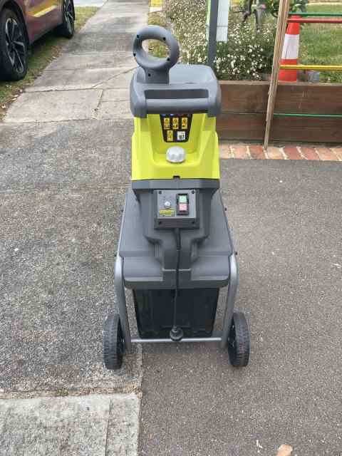 Ryobi Electric Shredder, mulcher - Garden Tools in Frankston VIC ...