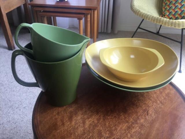 Bessemer Made in Australia - three bowls and two jugs | Collectables ...