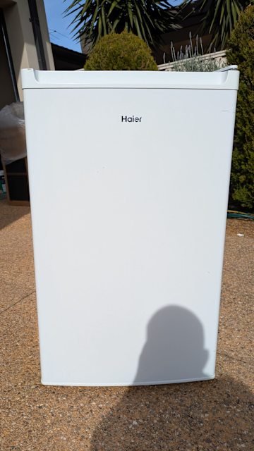 Haier Bar Fridge 115L in good clean working condition - Fridges ...