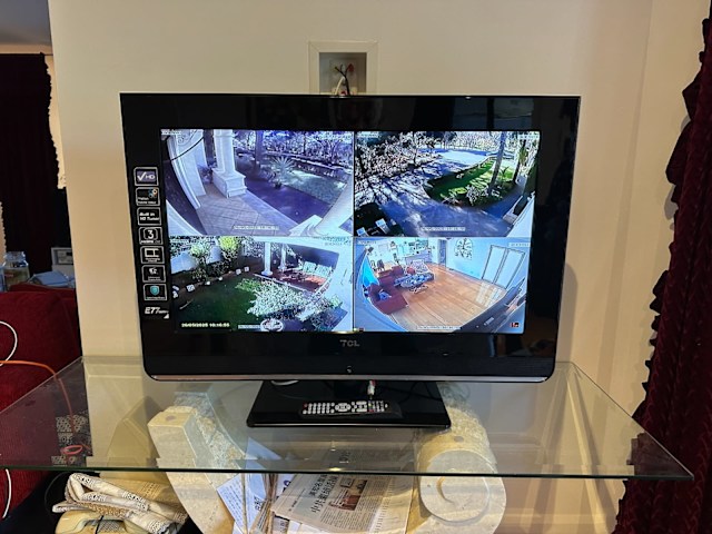 TCL 32 inch HD TV with multiple inputs - TVs in Ashwood VIC | Gumtree ...