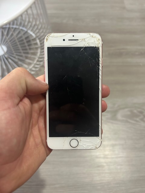 Apple iphone 7 32gb - iPhone in Dunlop ACT | Gumtree Australia