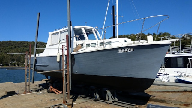 Classic Timber 32 Ft/9. Cruiser Harry Hoyle 1970 ( & Jetty Mooring ...