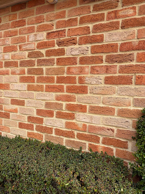 Woodbridge, Caversham or Helena Vale bricks - Building Materials in ...