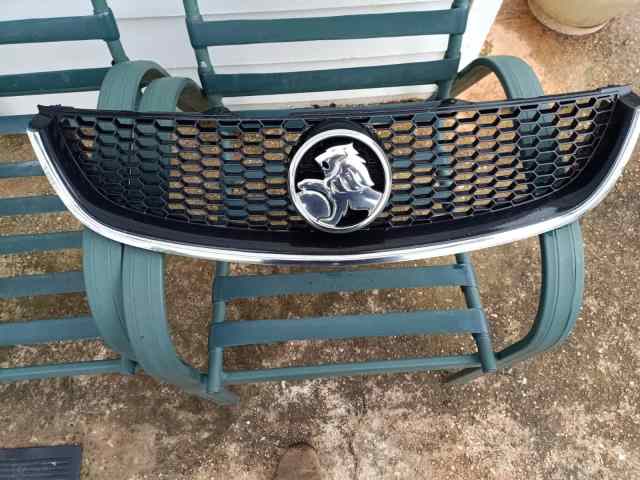 VE Commodore grill | Auto Body parts | Gumtree Australia West Tamar ...
