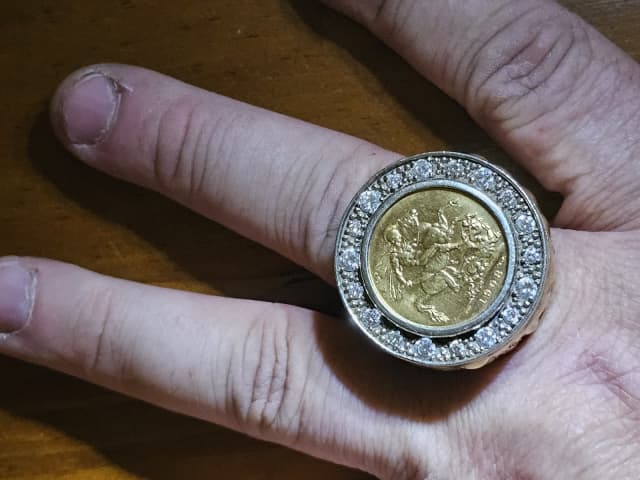 50 GRAM HUGE CUSTOM KING GEORGE SOVEREIGN RING 1CT DIAMONDS HUGE RING ...