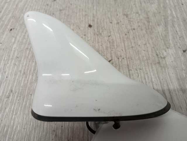 2019 HOLDEN ZB COMMODORE 2.0L AUTO PETROL WAGON ANTENNA | Other Parts ...