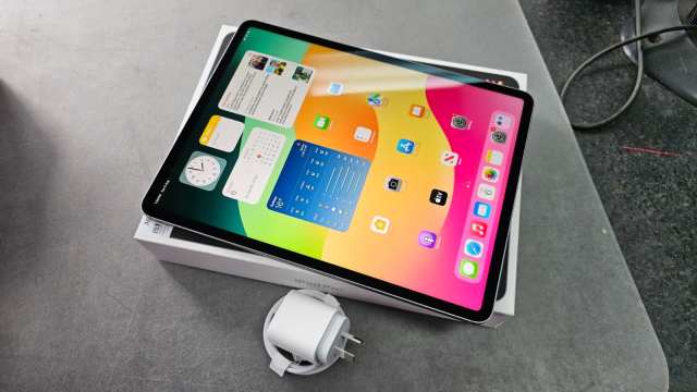 APPLE IPAD PRO 6TH GEN 128GB WIFI & CELL A2437 *NEAR NEW* - iPads in ...