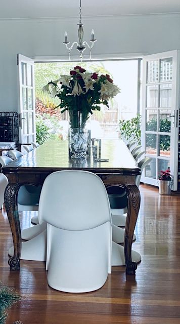 Exquisite Blocked French Oak Parquetry Table Extendable to 4m - Dining ...