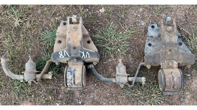 HOLDEN COMMODORE VK VL VN FUEL PUMP MOUNTING BRACKET MOUNT HOLDER ...