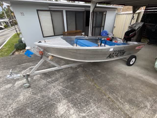 Tinnie with motor and trailer | Tinnies & Dinghies | Gumtree Australia ...