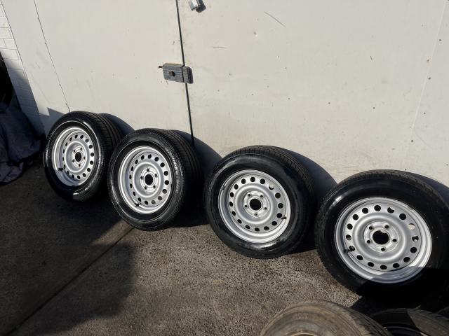 Commodore 15x7” police pursuit wide wheels steel rims & tyres | Wheels ...