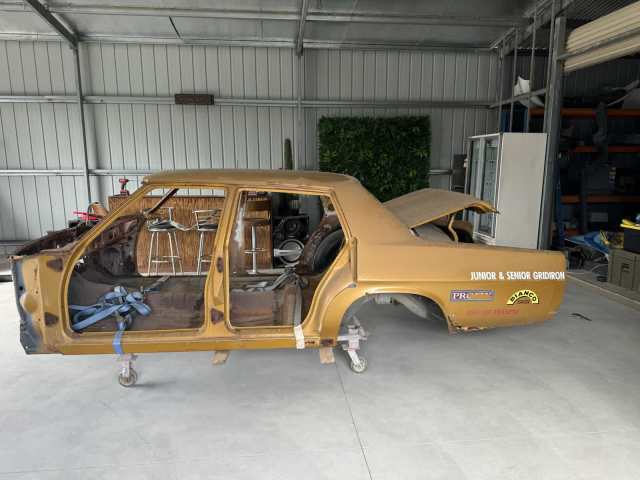 Holden HZ Statesman Deville shell/body | Auto Body parts | Gumtree ...