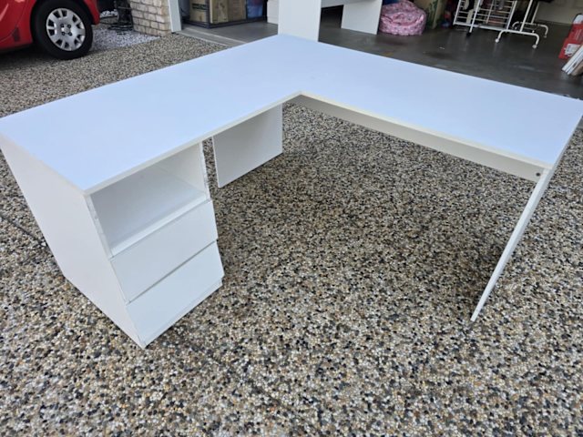 Student Office Desk - Desks in Little Mountain QLD | Gumtree Australia