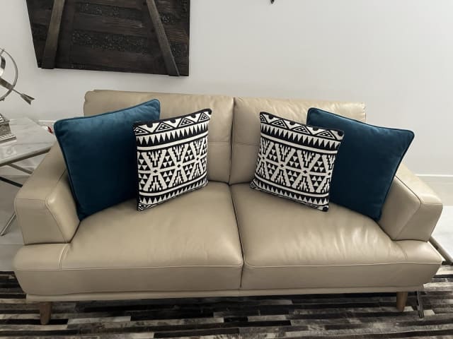 Lounge Musa 2.5 seat 100% Leather Nick Scali - Sofas in Glenmore Park ...