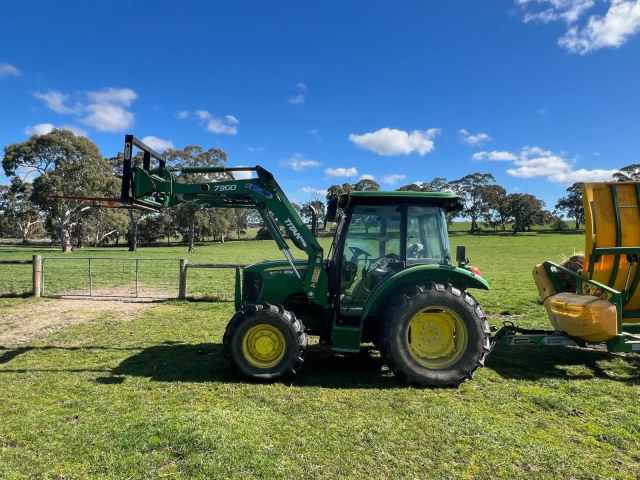 John Deere 5075E cab tractor fitted with loader and bucket - Miscellaneous Goods in Strathalbyn ...