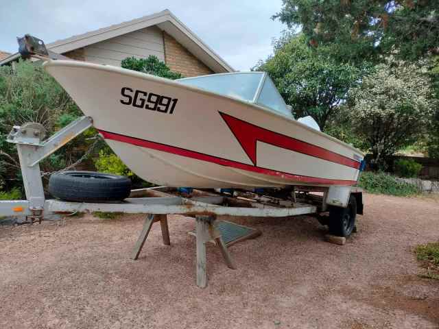 Boat 15ft with 75hp motor and trailer. StarCraft | Motorboats ...
