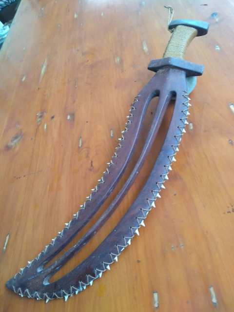 MICRONESIAN CARVED WOOD & SHARK TOOTH WEAPON - Collectables in Lennox ...