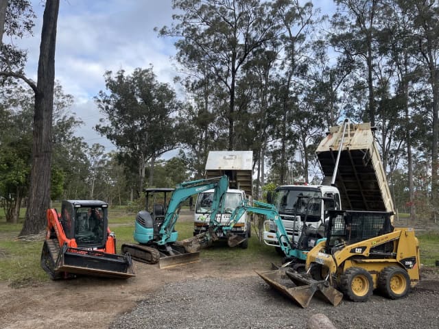 Earthworks landscaping bulk landscape supplies supplied and delivered ...