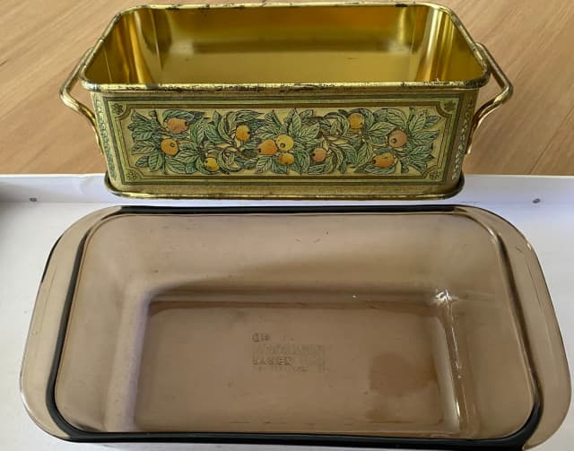 1981 Limited Edition Pyrex Glass Loaf Pan 213/Teleflora Metal TIN(USA ...