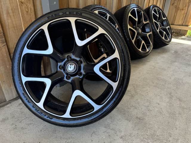 Holden GTS R8 20” VF VE VY SS SSV SS WHEELS TYRES VZ VX VT VY CALAIS ...