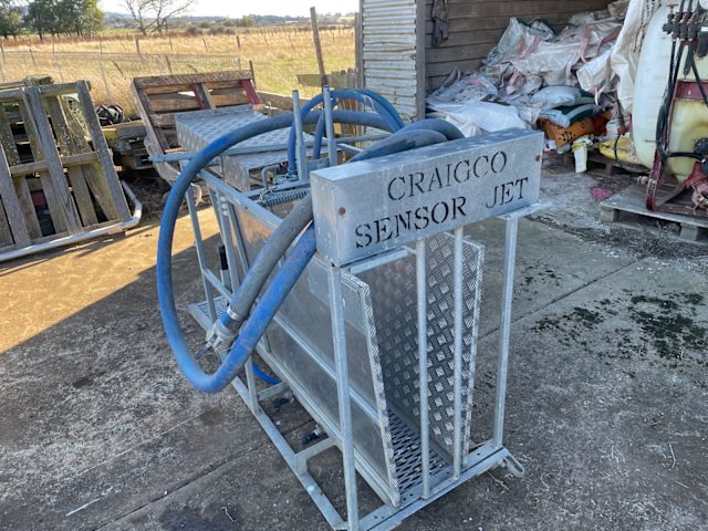 Sheep Jetter Automatic Craigco Sensor Jet | Farming Equipment | Gumtree ...