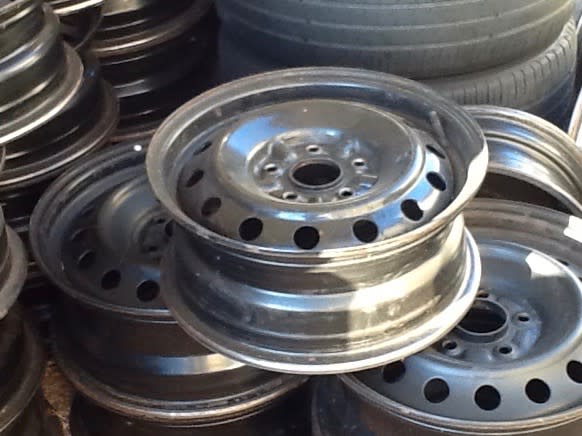 13, 14, 15 and 16 trailer wheels with ford and Holden stud pattern ...