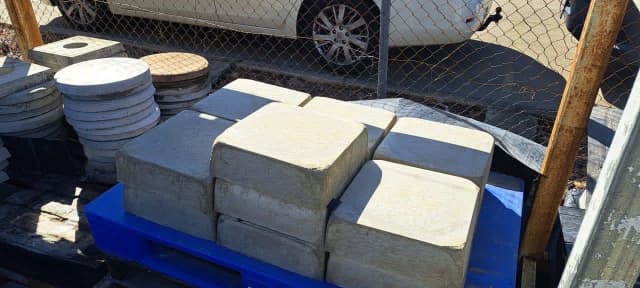 Concrete Block Footing for Shipping Container - Building Materials in ...