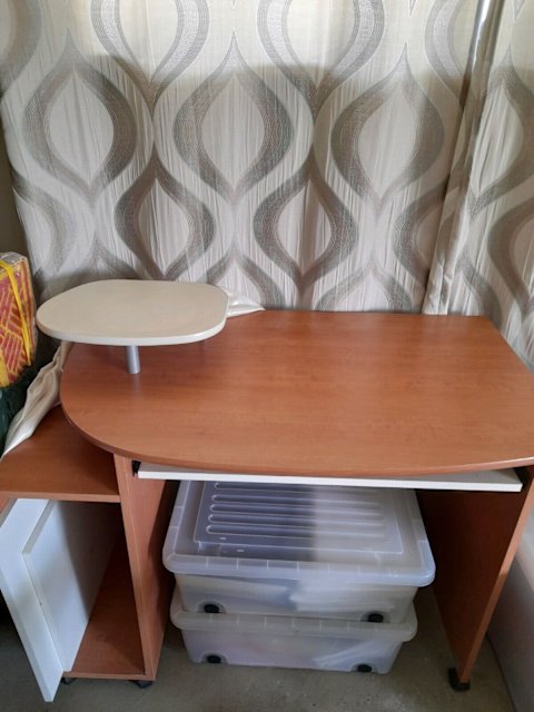 Computer and/or study table | Desks | Gumtree Australia Brisbane North ...