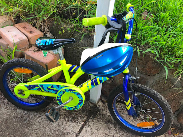 Snarl Jnr 40cm kids BMX bike with helmet - Kid's Bicycles in Balwyn ...