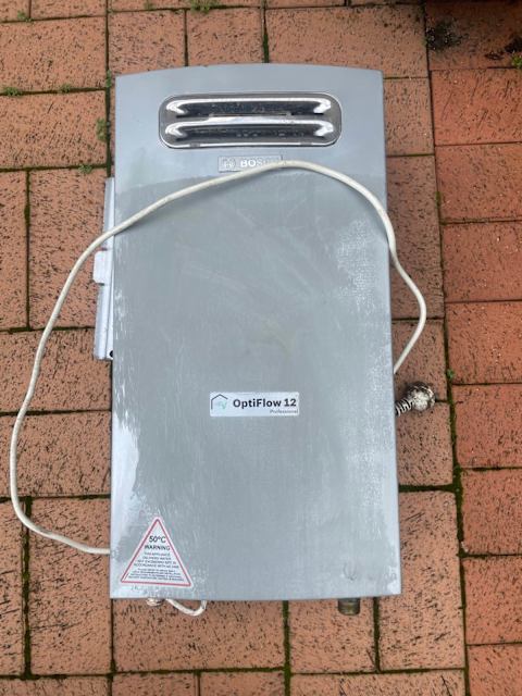 Bosch OptiFlow 12 Gas continuous Hot Water Heater. Suits natural gas ...