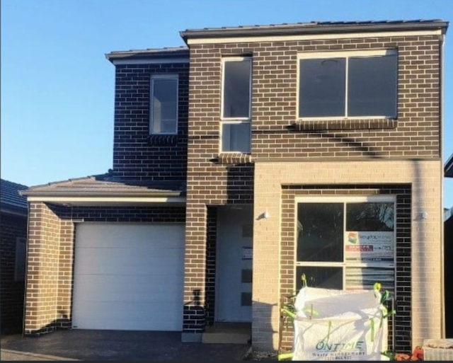 4 Bedrooms Double Storey House in Austral NSW 2179 - for Rent | Gumtree ...