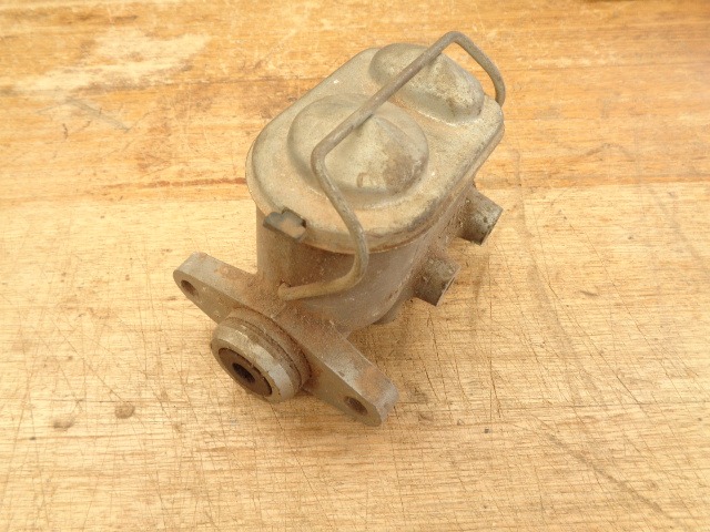 FORD FALCON XW/XY PBR BRAKE MASTER CYLINDER | Other Parts & Accessories ...